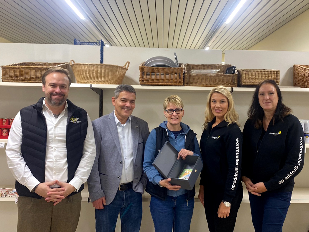 Spendenübergabe im Brettener Tafelladen | Wolfmüller Firmengruppe
